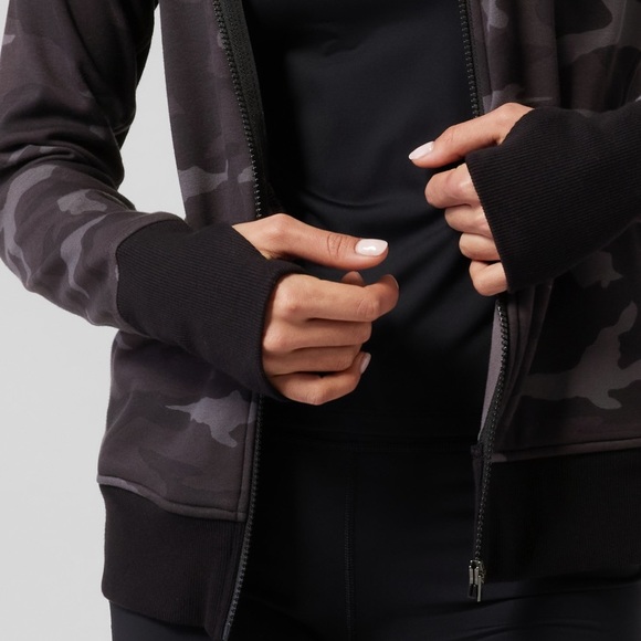 Athleta | Jackets & Coats | Athleta Triumph Printed Full Zip Jacket ...
